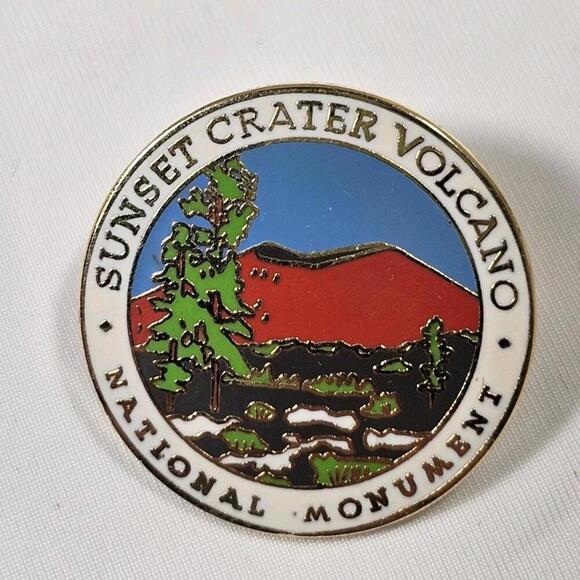 Other | Vintage Vtg Sunset Crater Volcano National Monument Nps Enamel ...